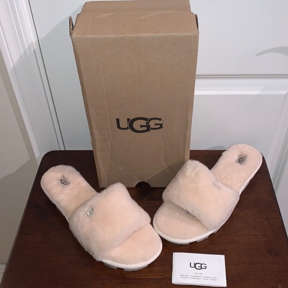 UGG | Shoes | Ugg Brand New In Box Size Cozette Curly Light Pink Slides ...